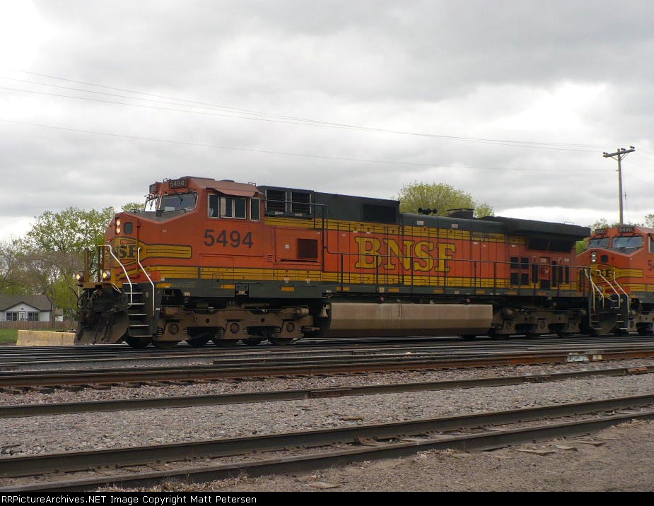 BNSF 5494